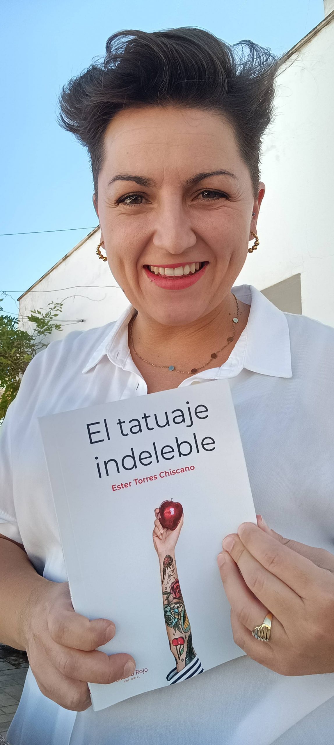 Conoce a Ester Torres Chiscano, autora de "El tatuaje indeleble ...