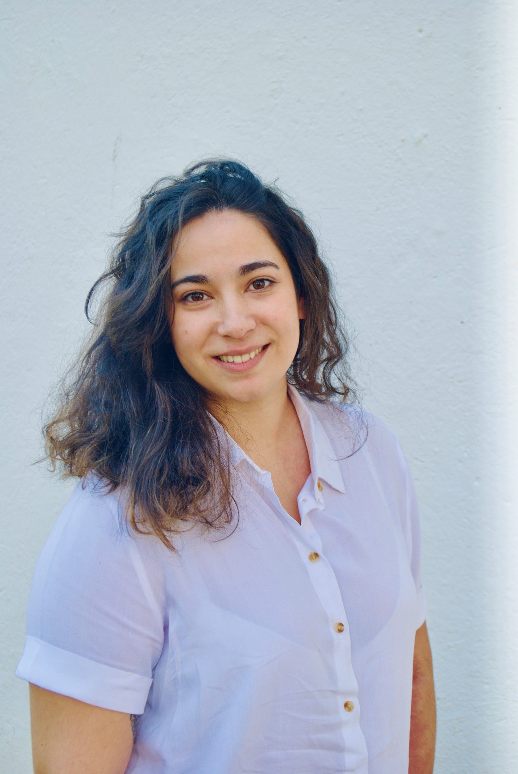 La joven Elena Zapata Fernández nos habla de su primera publicación ...