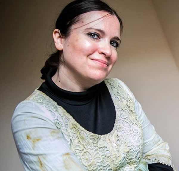 María Márquez: la cuentacuentos que transforma emociones en palabras ...