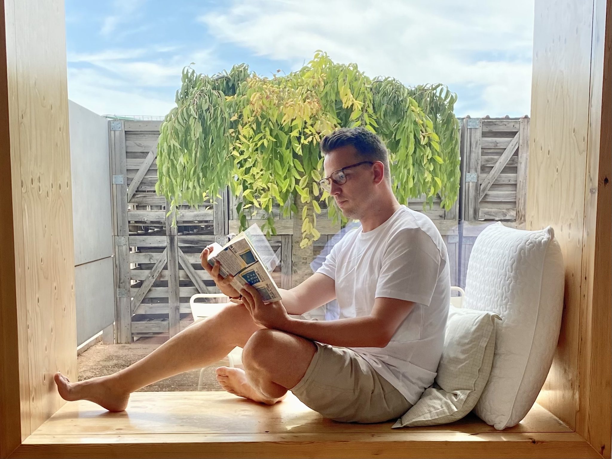 Entrevistamos al escritor D.C. Nabau por motivo de la presentación de su obra "Titivillus ...